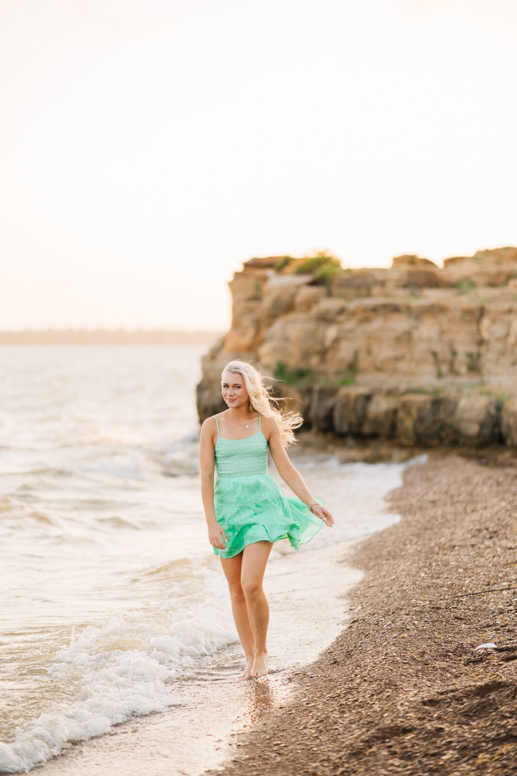 A Coastal Senior Session in Dallas, Texas - adrienneleighphoto.com