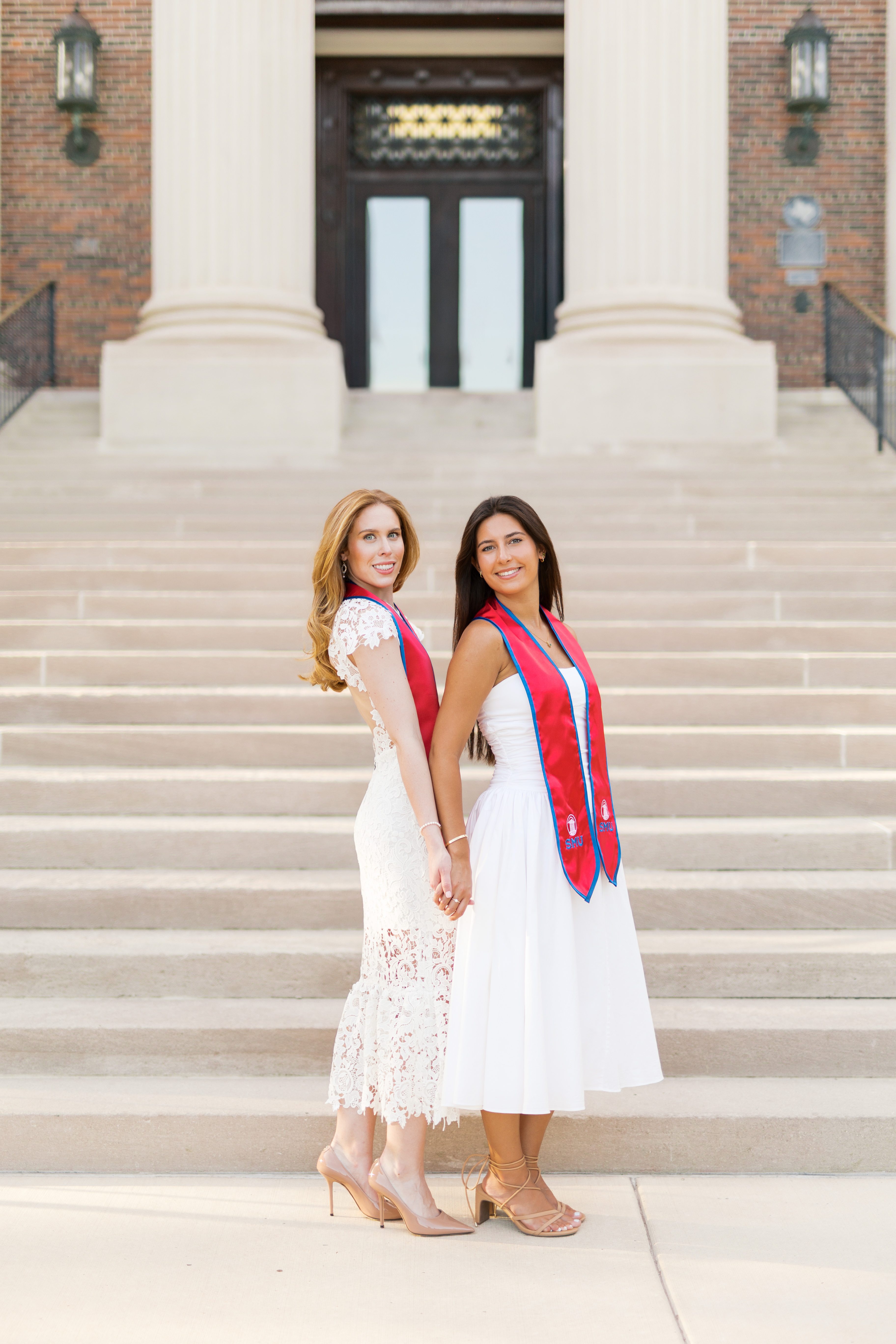 Lilly | SMU Graduation Portraits - adrienneleighphoto.com